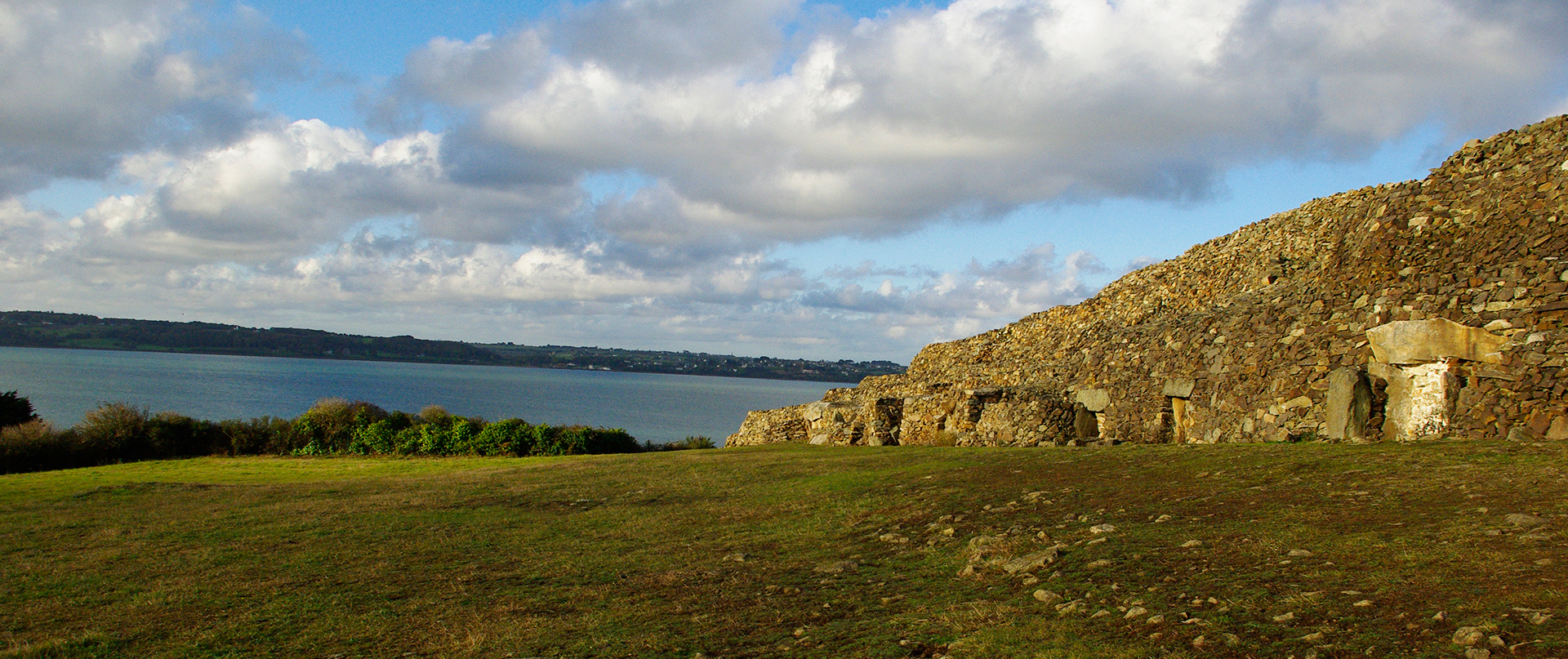 Visits and activities | Cairn of Barnenez